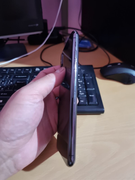 iPhone Xs Max зор тел