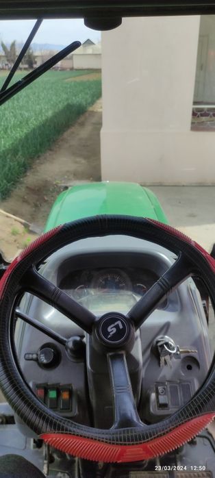 LS100 traktor.2015
