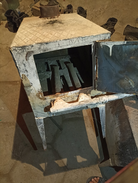 Печка сотилади кам ишлаган газга