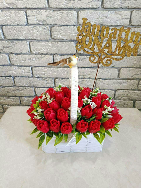 Sovuqdan yasalgan iforli gullar