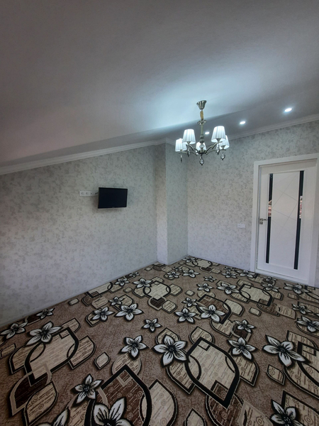 Срочно продаётся 2х комнотная квартира. Фрунзе. Мансард.50м2.новат рес