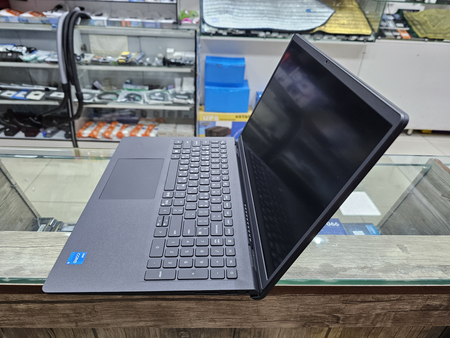 Dell Inspiron Core i5 12-поколения в идеальном состоянии!