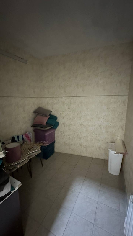 3 etajli zdaniya arendaga beriladi. Hamma sharoiti bor.