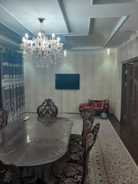 Сдаётся 3 сотки,2 этажа,евродом (паркентский)