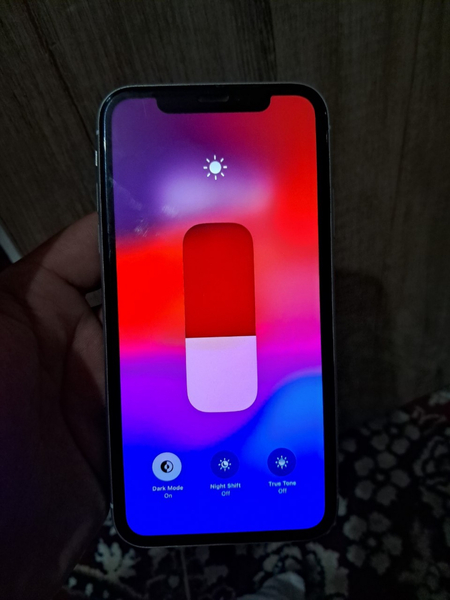iPhone Xr ideal holatda