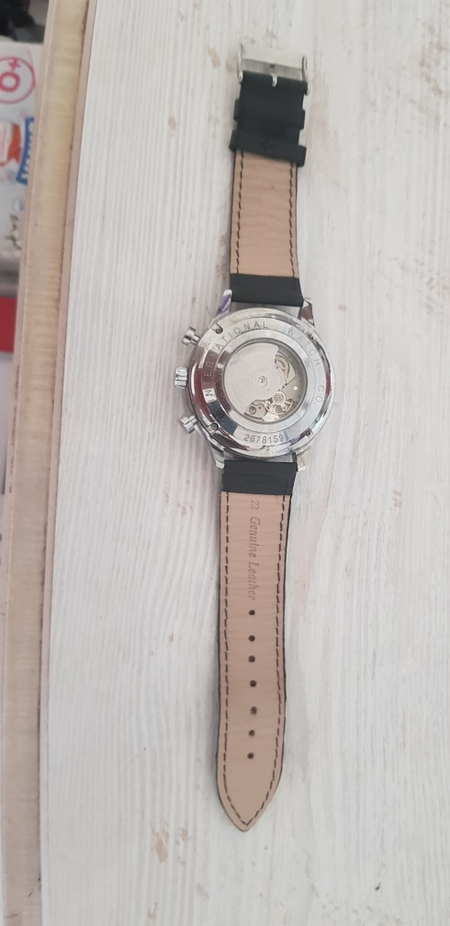 СРОЧНА Сотилади  СОАТ Automatic Механика IWC SCHAFFHAUSEN Холати Яхши
