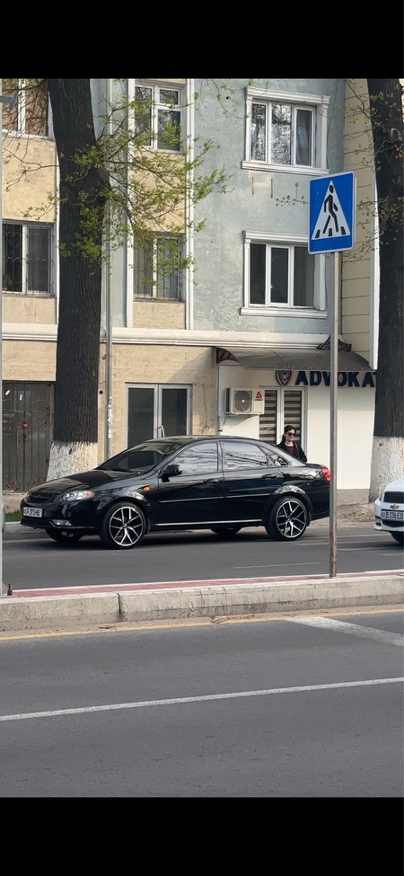 R18  diska sotiladi