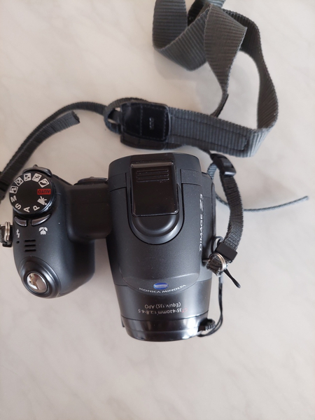 Продаётся фотоаппарат CONICA MINOLTA DIMAGE Z3
