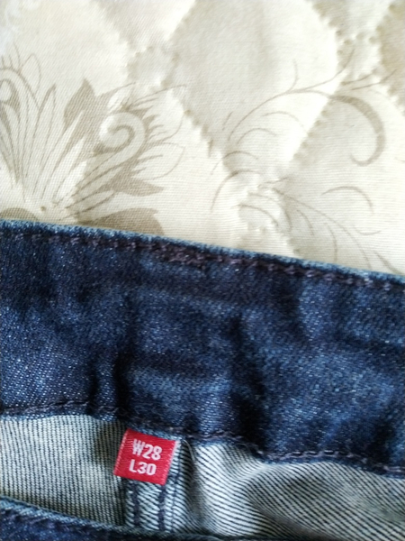 Продаю джинсы женские