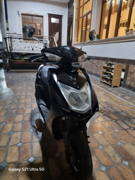 Skuter moto sotiladi 150 kub 2023 yil