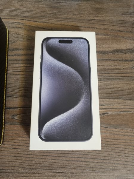 iPhone 15 pro новый