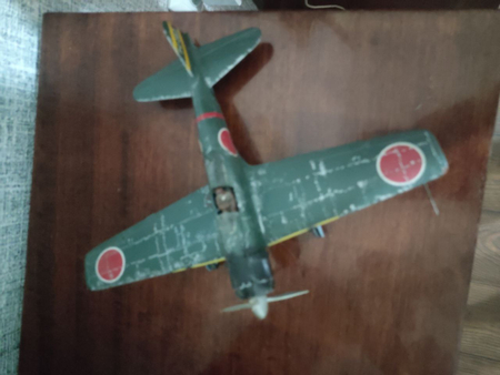 Mitsubishi A6M Zero моделька собранная