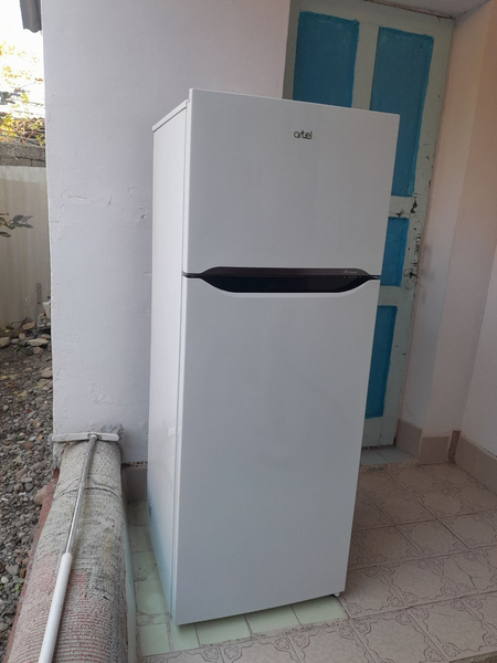Продается новый холодильник