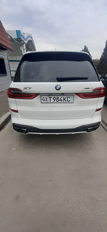 Инамарка BMW X7  авто кредит