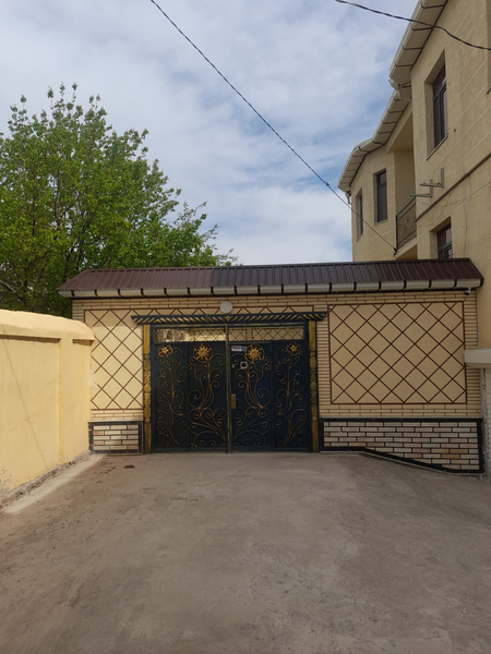 Асалому алайкум хивада 2 этожли ховли жой сотилади янги курилка тозоуй