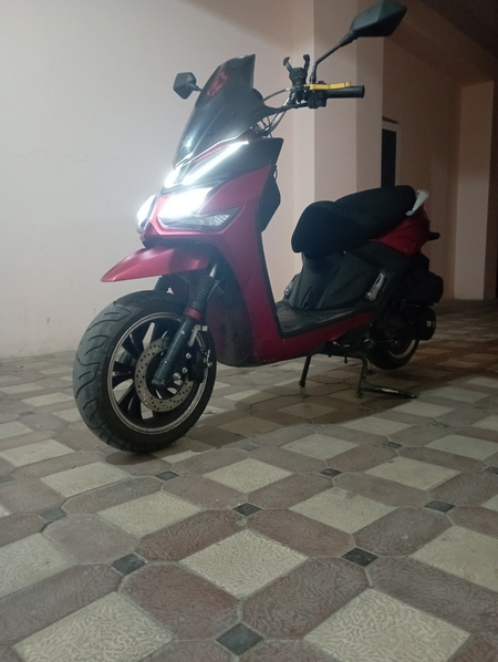 Skutr samuray sotiladi