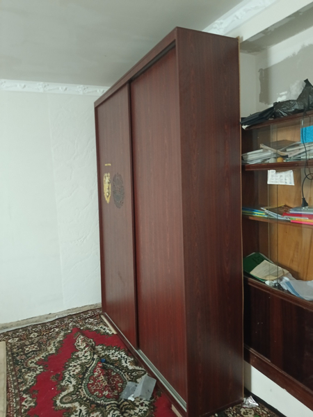 Срочно продаётся шкаф новый