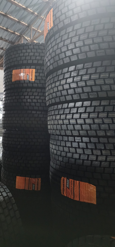 Автошина 315/80R22.5. NEW CENTURY(КИТАЙ)- Полукарьерный