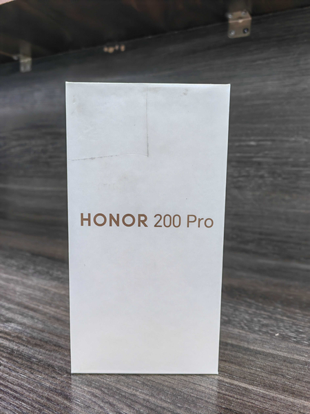 Honor 200 Pro 12/512GB в отличном состоянии полный комплект с гаранти