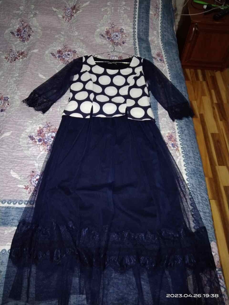 Продам женские платья по 50 тыс