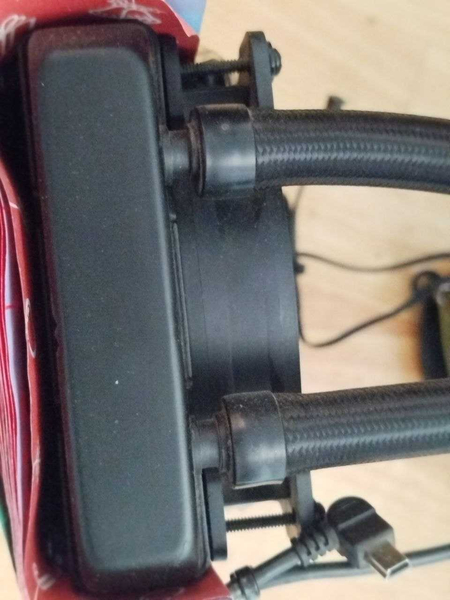 Водяное охлаждение Corsair