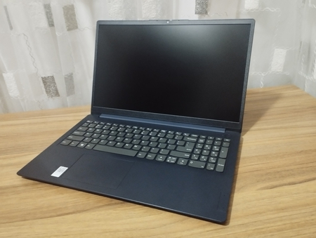 Lenovo Ideapad N6000 / RAM 4GB / SSD M.2 128GB / 15,6