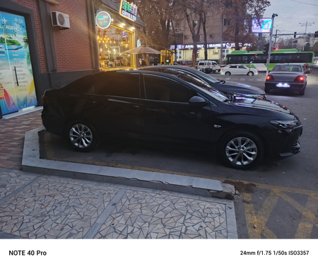 Продается автомобиль марка. монза