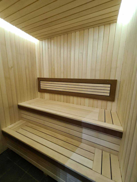 Продается Евро дом Ориентир: Циолковский  560м2