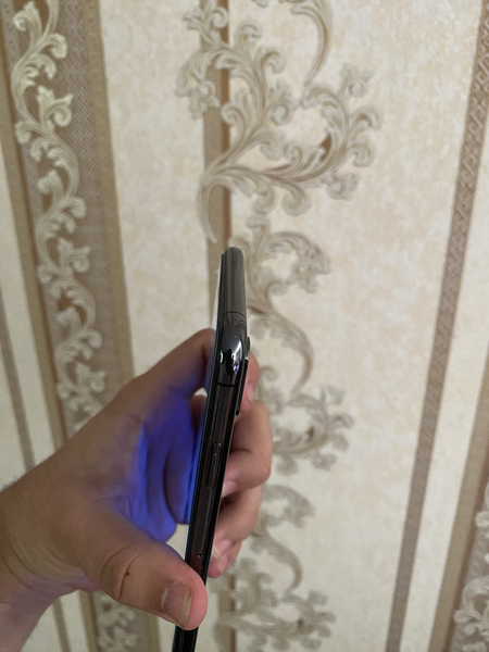 Iphone xs max в хорошем состоянии