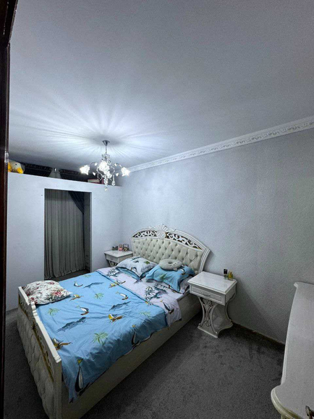 Olmazor tumani Qora-Qamish 2/4 5 xonali kvartira