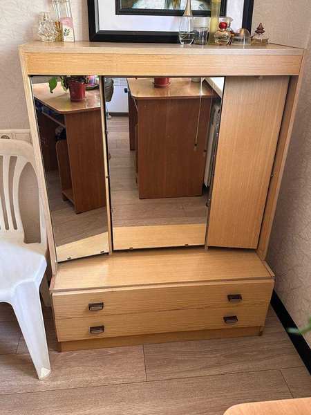 Спальный гарнитур