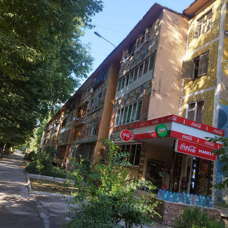 ПРОДАЁТСЯ 2 ком/кв в Чирчике