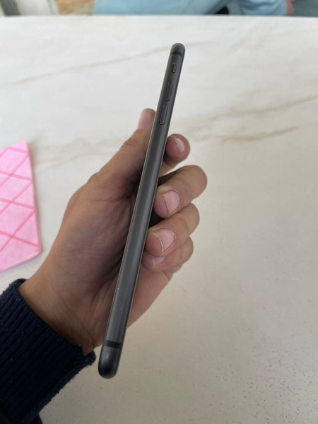 i phone 8 plus sotiladi 256 gb