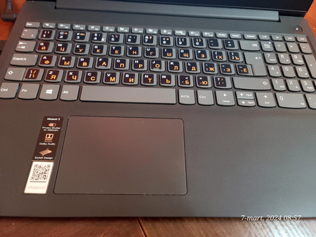 Pachni yengi Noutbuk CORE i3