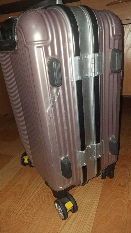 продается чемодан СРОЧНО!!!