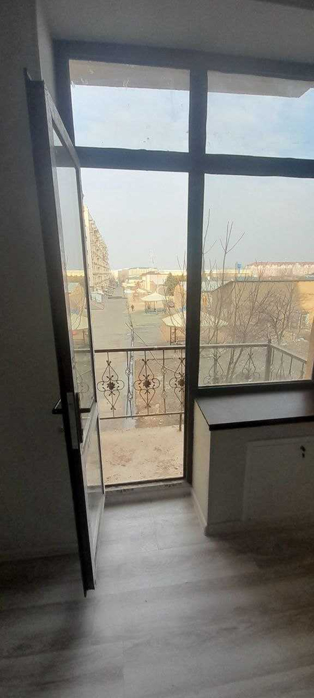 Срочна продается квартира, возле АЭРОПОРТА.