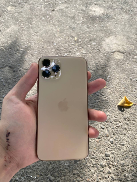 iPhone 11 pro Gold 256 gb