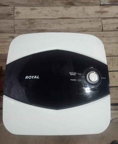 Royal Ariston satiladi
