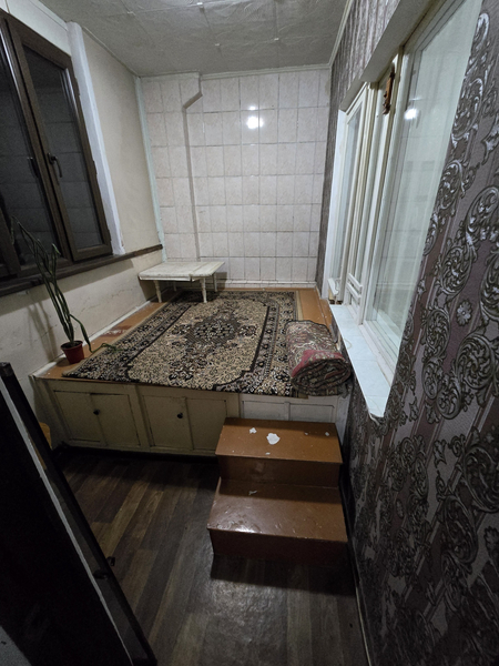 Метро Туркистон 2-3/2/4 всё есть 400у.е. ЮнусАбад-12 только Семья