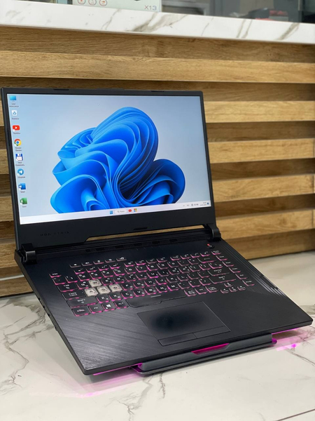 Asus Rog Strix core 7