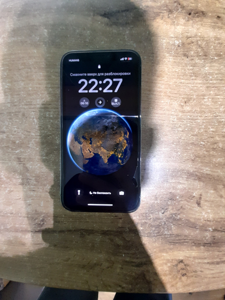 Apple XR,14pro korpes qoyilgan