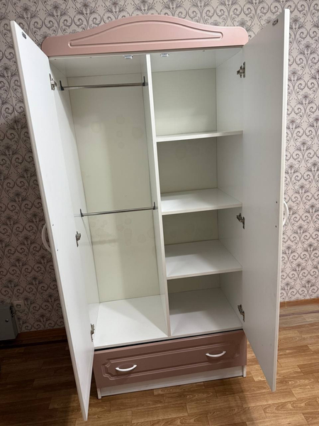 Срочно продаётся детский ШКАФ по низкой цене