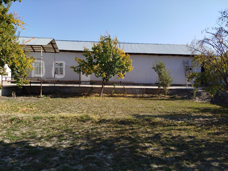 hovli sotiladi gijduvon human tavariyon mfyda