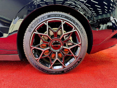 Zeekr 007 Premium Edition