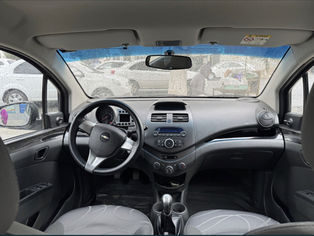 Spark sotiladi 2016 yil prabek 97000km