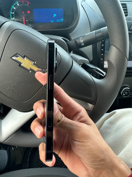 Iphone 15 pro продается