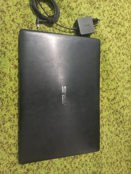 Kompyuter  Asus Notebook