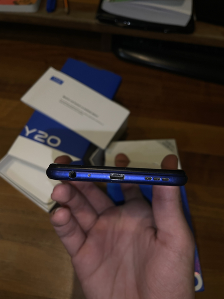 Vivo Y20 4/64гб состояние отличное