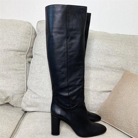 Кожаные сапоги Zara