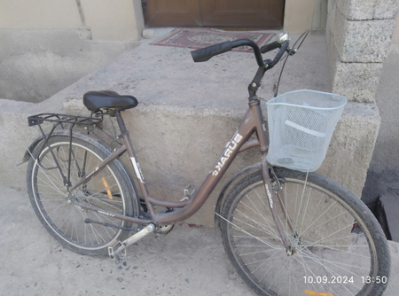 Velosiped holati yaxshi.